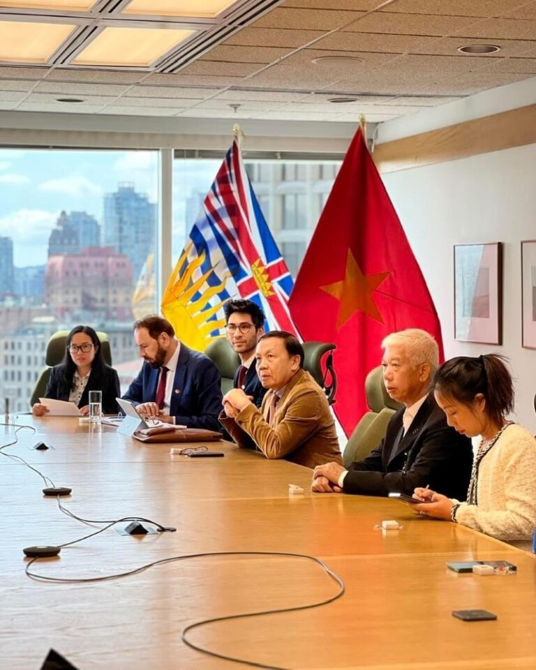 “在CPTPP框架内加强越南与加拿大经济关系”论坛在河内举行 - PHUCLOC IDC